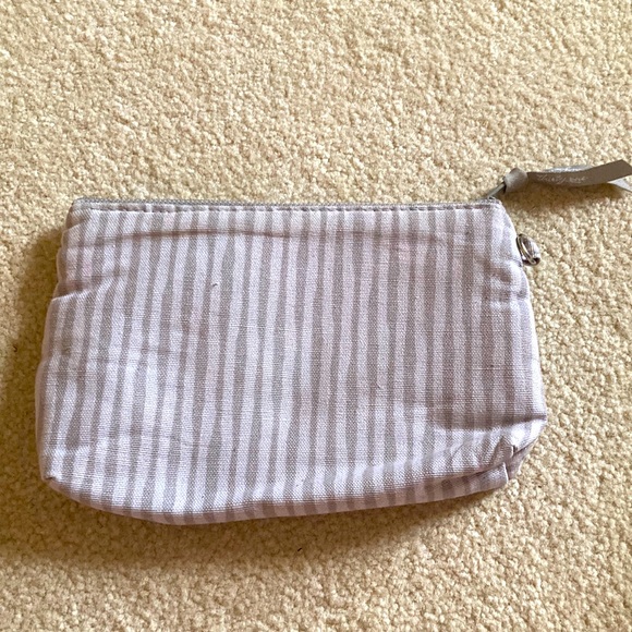 thirty-one | Bags | Thirty One Pouch | Poshmark